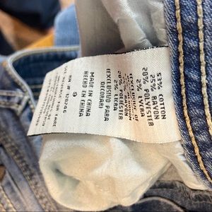 Wallflower | Jeans | Wallflower Medium Wash Jeans Size 9 Distressed | Poshmark